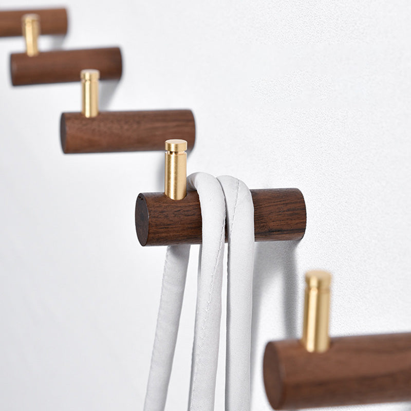 Exploring the Elegance of Walnut Wood Hooks – MaeloveCrafts